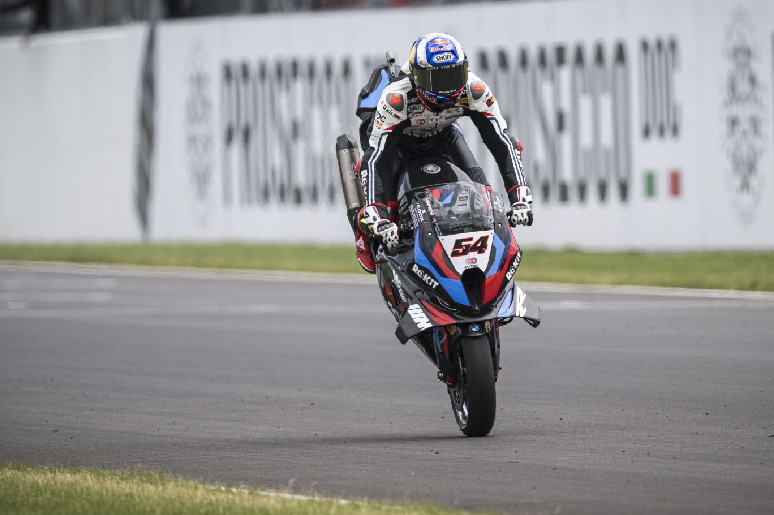 WSBK: Razgatlioglu Kesal BMW Rentan terhadap Stoppie